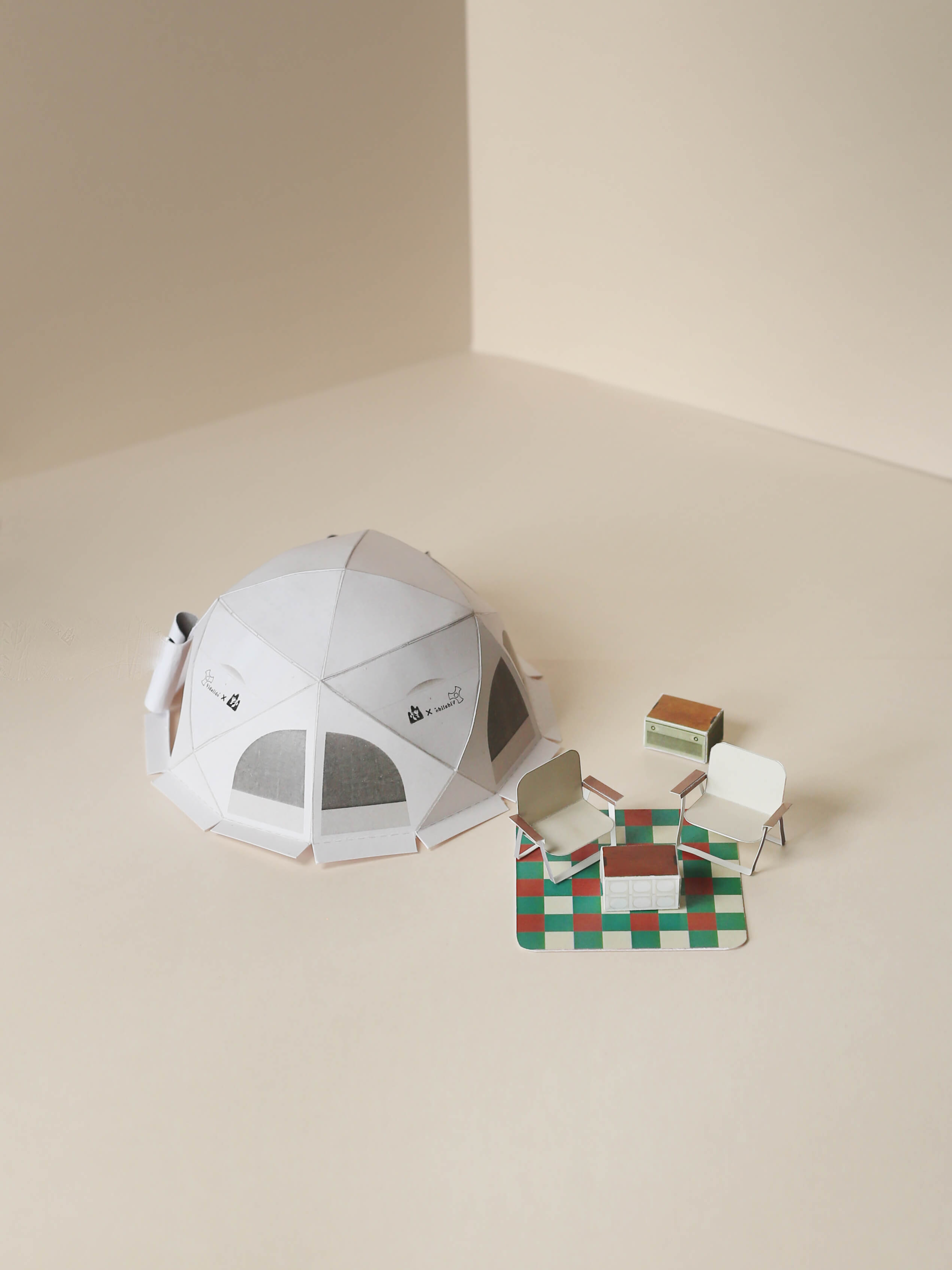 Tent paper craft – Elka Yang