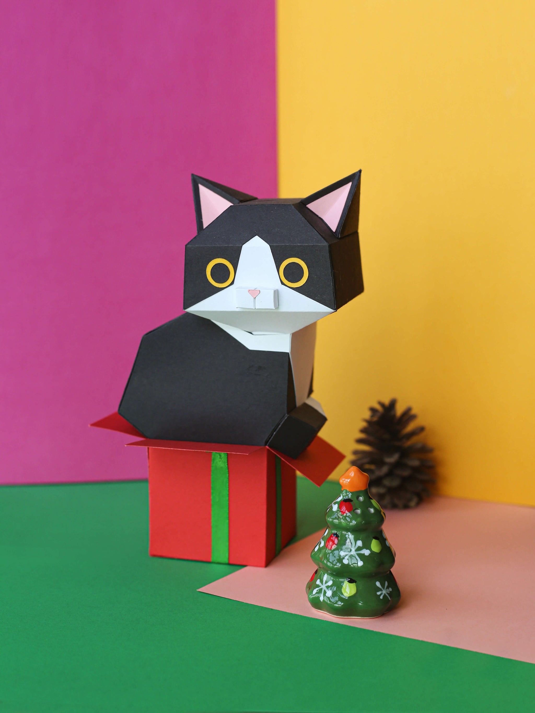 Cat Sit in Box Papercraft Template | Cat Decor | ElkaYang – Elka Yang